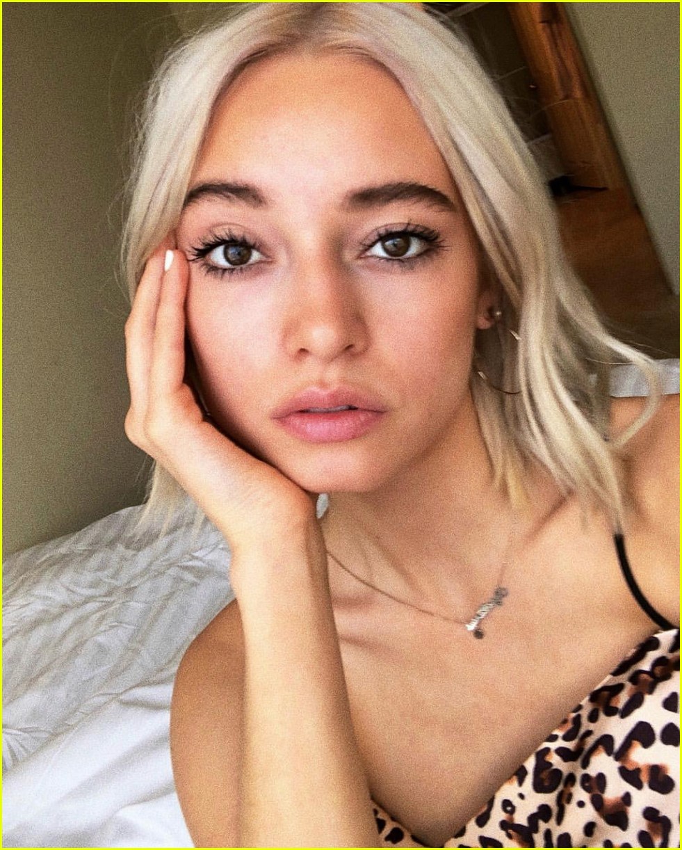 Ryan Seacrest Is Reportedly Dating Model Larissa Schot!: Photo 4319400 ...