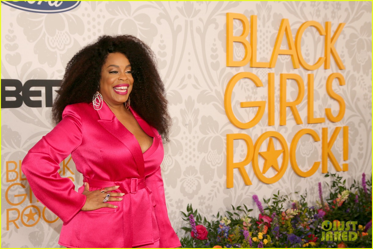 Angela Bassett, Ciara, Erykah Badu & More Celebrate Each Other at Black ...