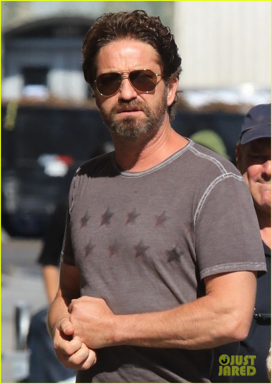Gerard Butler Readies For 'Jimmy Kimmel Live!' Interview: Photo 4336490 ...
