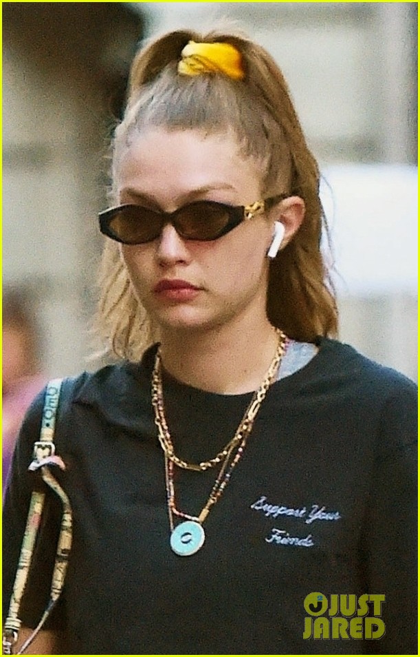 Gigi Hadid Gets Backlash For Writing About Her Robbery in Greece: Photo ...