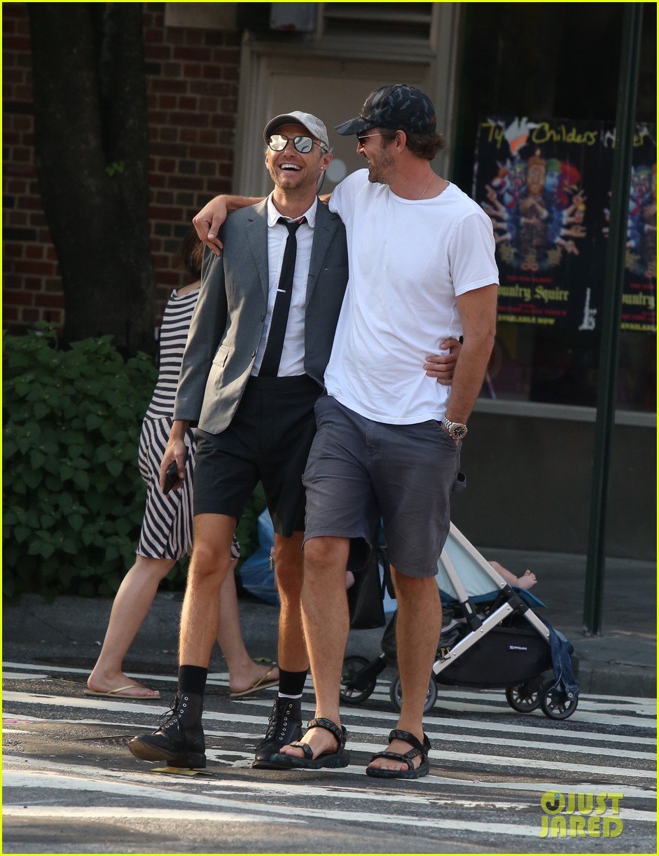 Lee Pace & Boyfriend Matthew Foley Couple Up for NYC Stroll!: Photo 4336987 | Lee Pace Photos ...