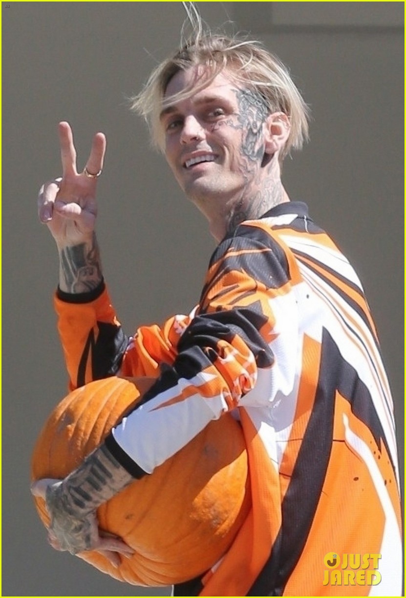 Aaron Carter Shows Off New Face Tattoo While Stepping Out in L.A ...