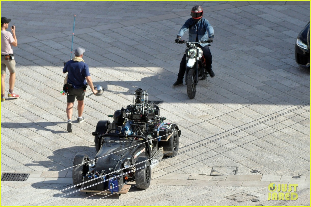 Daniel Craig Films More Action-Packed Scenes for Bond Movie!: Photo ...