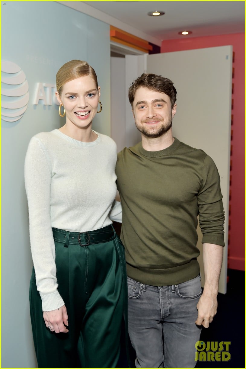 Samara Weaving Joins Daniel Radcliffe at 'Guns Akimbo' Premiere at TIFF ...