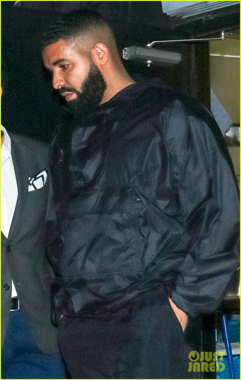 Drake Visits the Nice Guy Nightclub in Los Angeles: Photo 4354373 ...