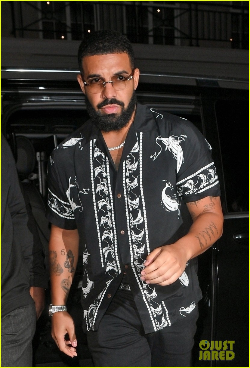 Drake Looks Stylish While Heading to Nobu in London: Photo 4346030 ...