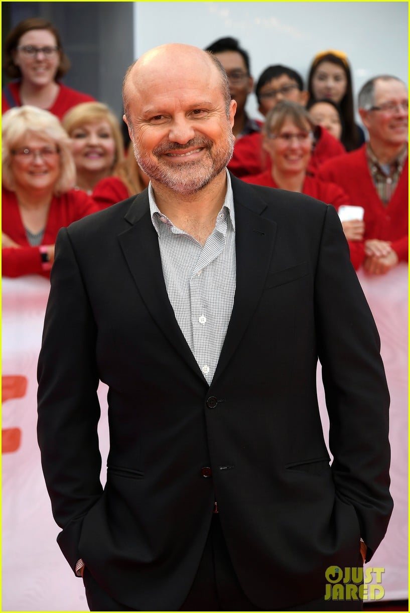 Tom Hanks & Matthew Rhys Premiere 'A Beautiful Day in the Neighborhood' at TIFF 2019: Photo ...