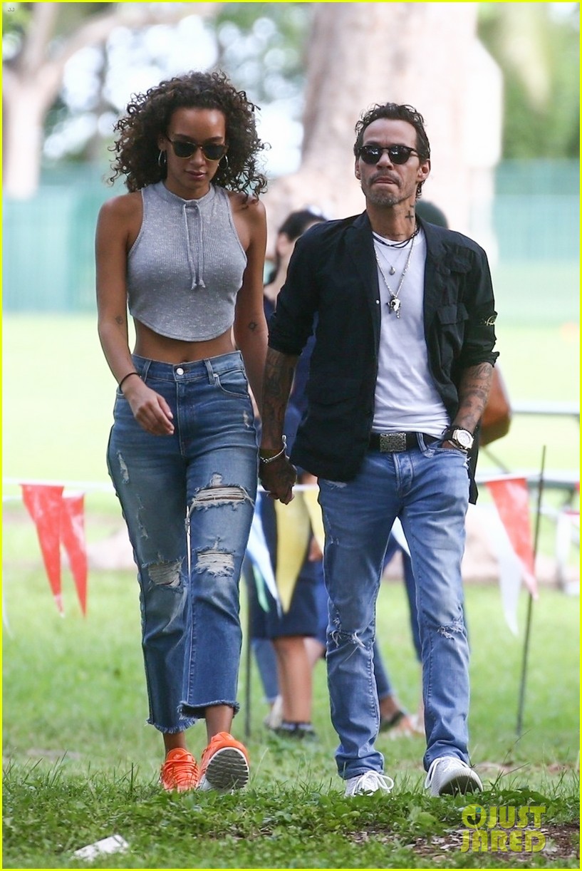 Jennifer Lopez & Alex Rodriguez Meet Up With Marc Anthony & Girlfrend ...