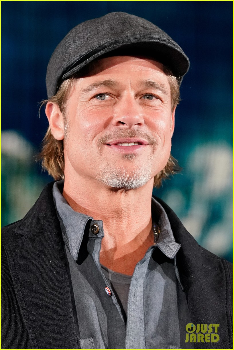 Brad Pitt Steps Out Solo for 'Ad Astra' Japan Premiere - Watch Brand ...