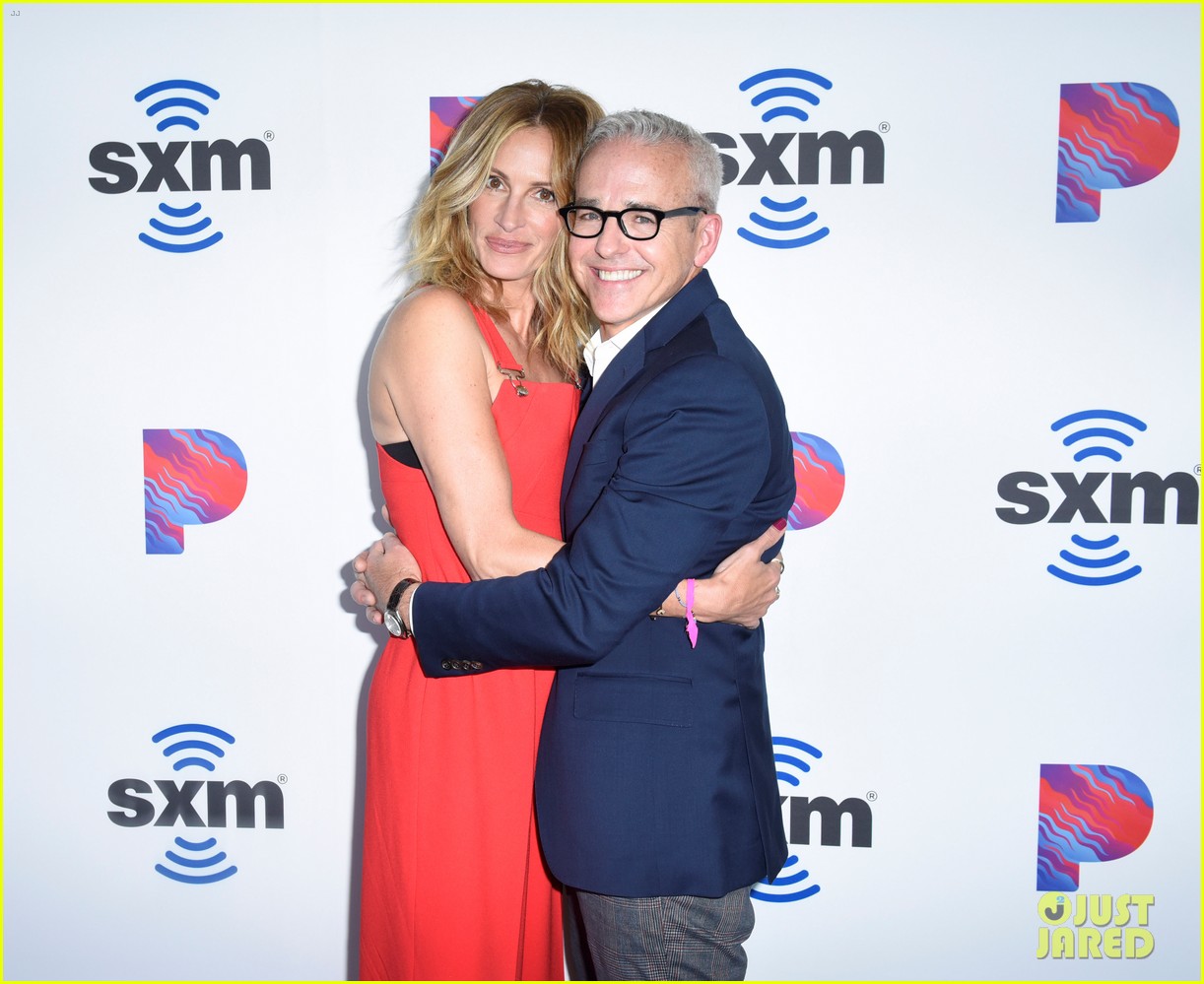 Julia Roberts Rocks Red Overalls for SiriusXM's 'Jess Cagle Show ...
