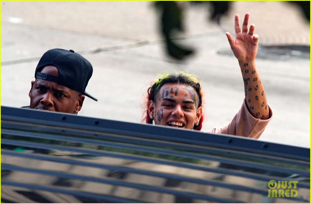 Tekashi 6ix9ine Testifies Against Nine Trey Gang in Court: Photo ...