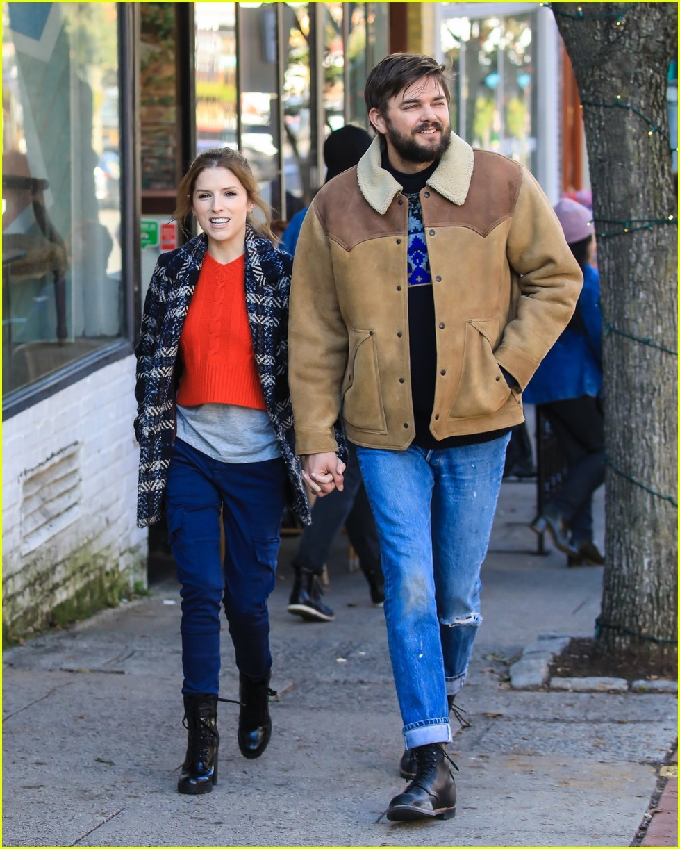 Anna Kendrick Holds Hands With Nick Thune While Filming 'Love Life ...
