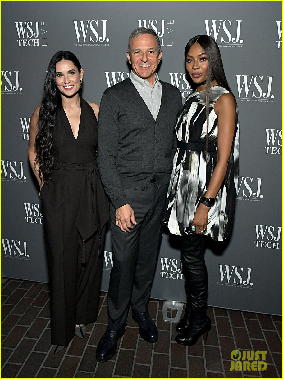 Naomi Campbell Opens Up About Being Token Black Model: 'It Was ...