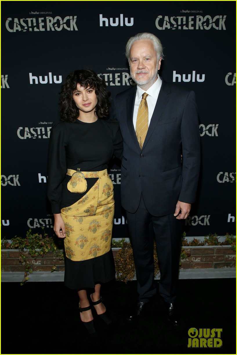 Lizzy Caplan Gets Support from Hubby Tom Riley at 'Castle Rock' Season ...