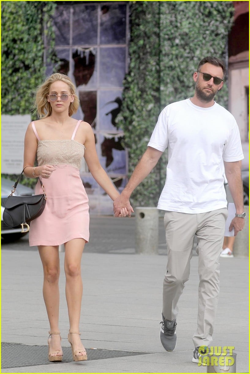 Jennifer Lawrence Marries Cooke Maroney in Star-Studded Wedding in ...