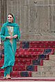 Kate Middleton Visits a Mosque in Pakistan in Traditional Attire with ...