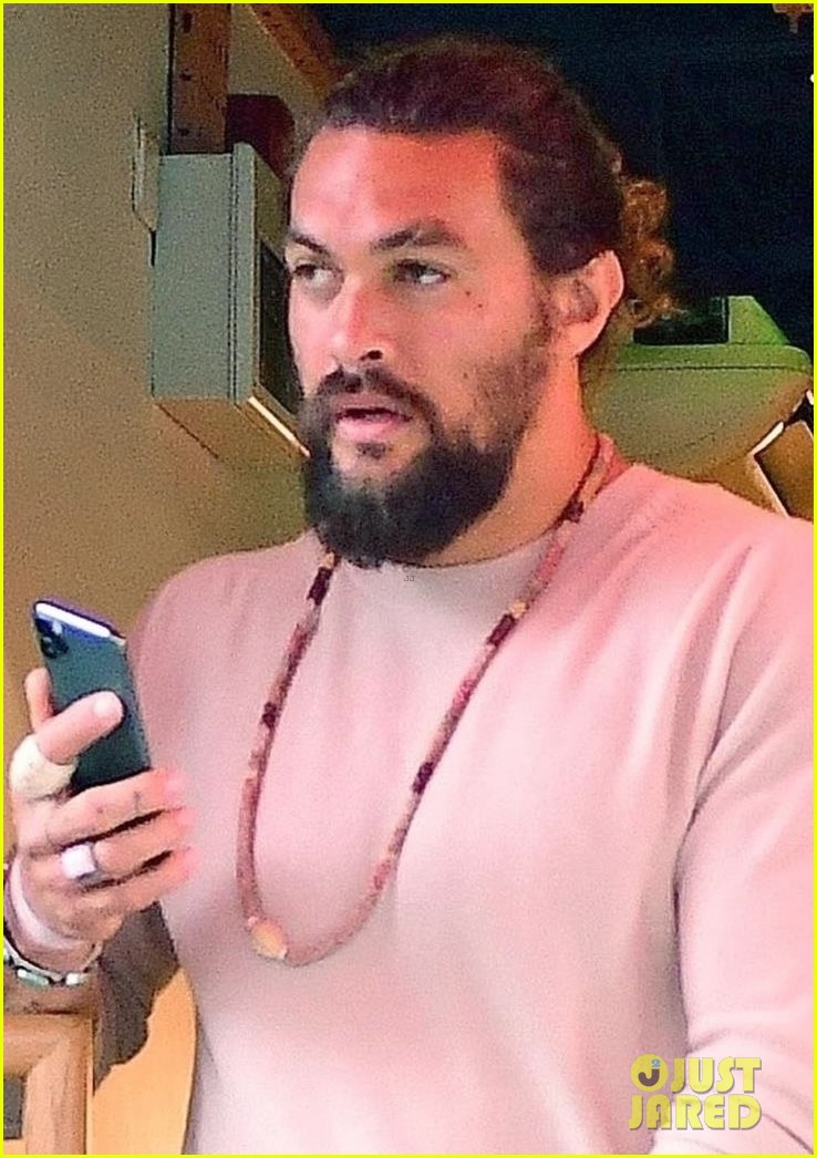 Jason Momoa Rocks Pink Outfit for Lunch in London: Photo 4376184 ...
