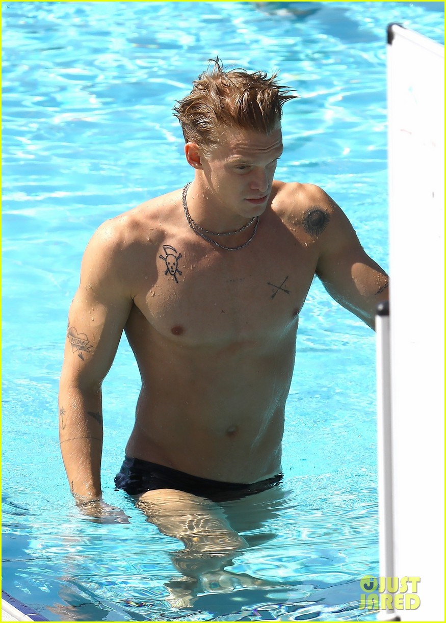 Cody Simpson Bares His Body in a Speedo in Australia!: Photo 4376313 ...