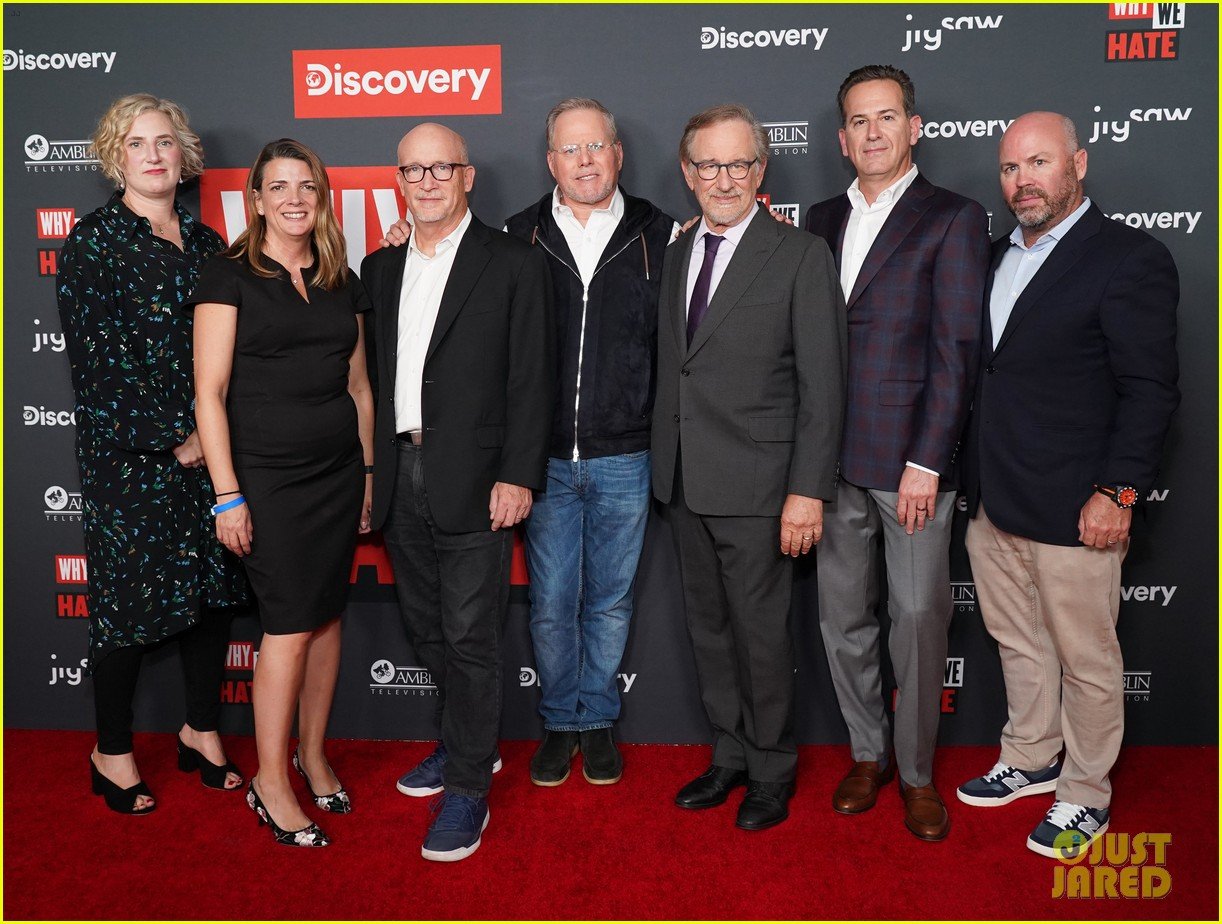 Glen Powell & Lily Rabe Attend 'Why We Hate' LA Premiere: Photo 4367709 | Ahna O'Reilly ...