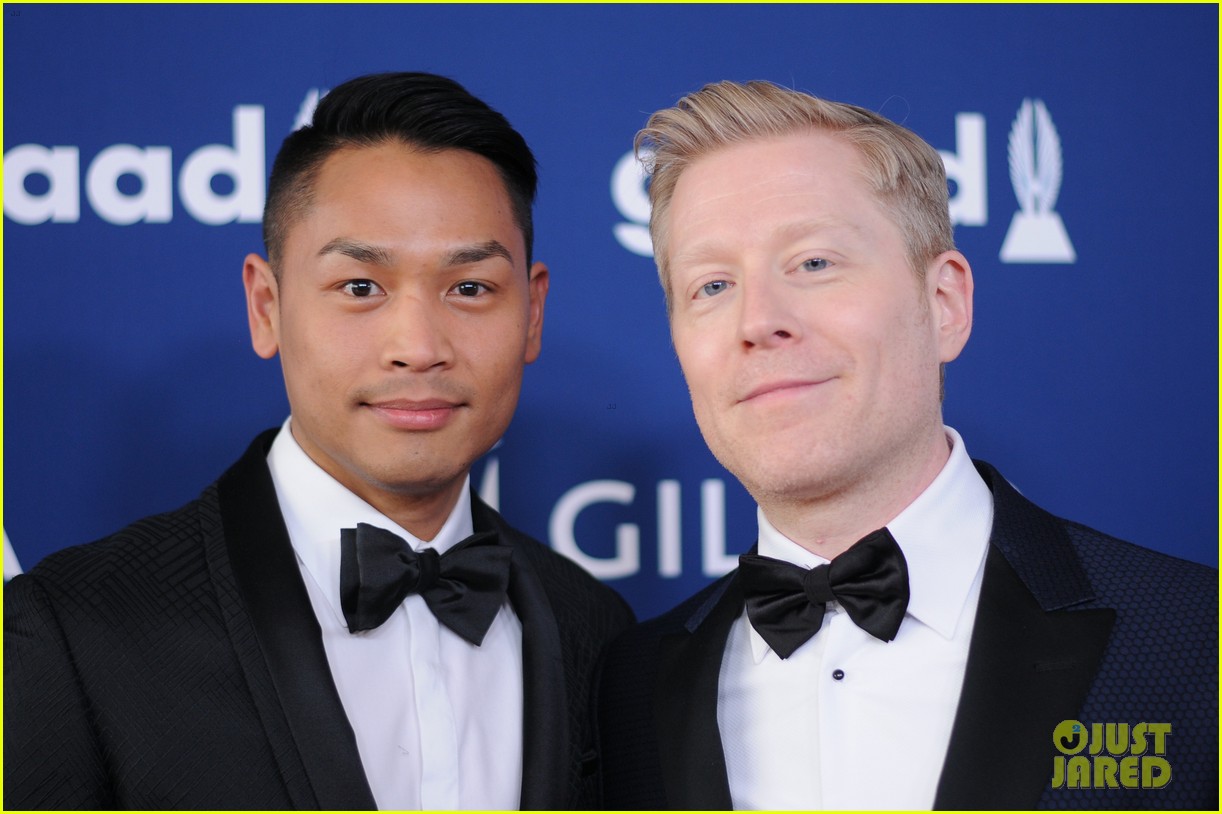 'Star Trek: Discovery' Star Anthony Rapp & Ken Ithiphol Are Engaged ...