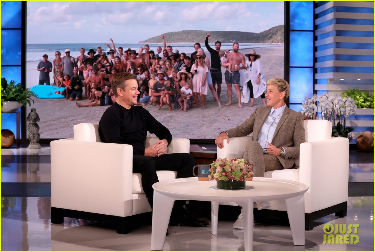 Matt Damon Takes On Hilarious Golf Cart Obstacle Course in Sumo Suit on ...