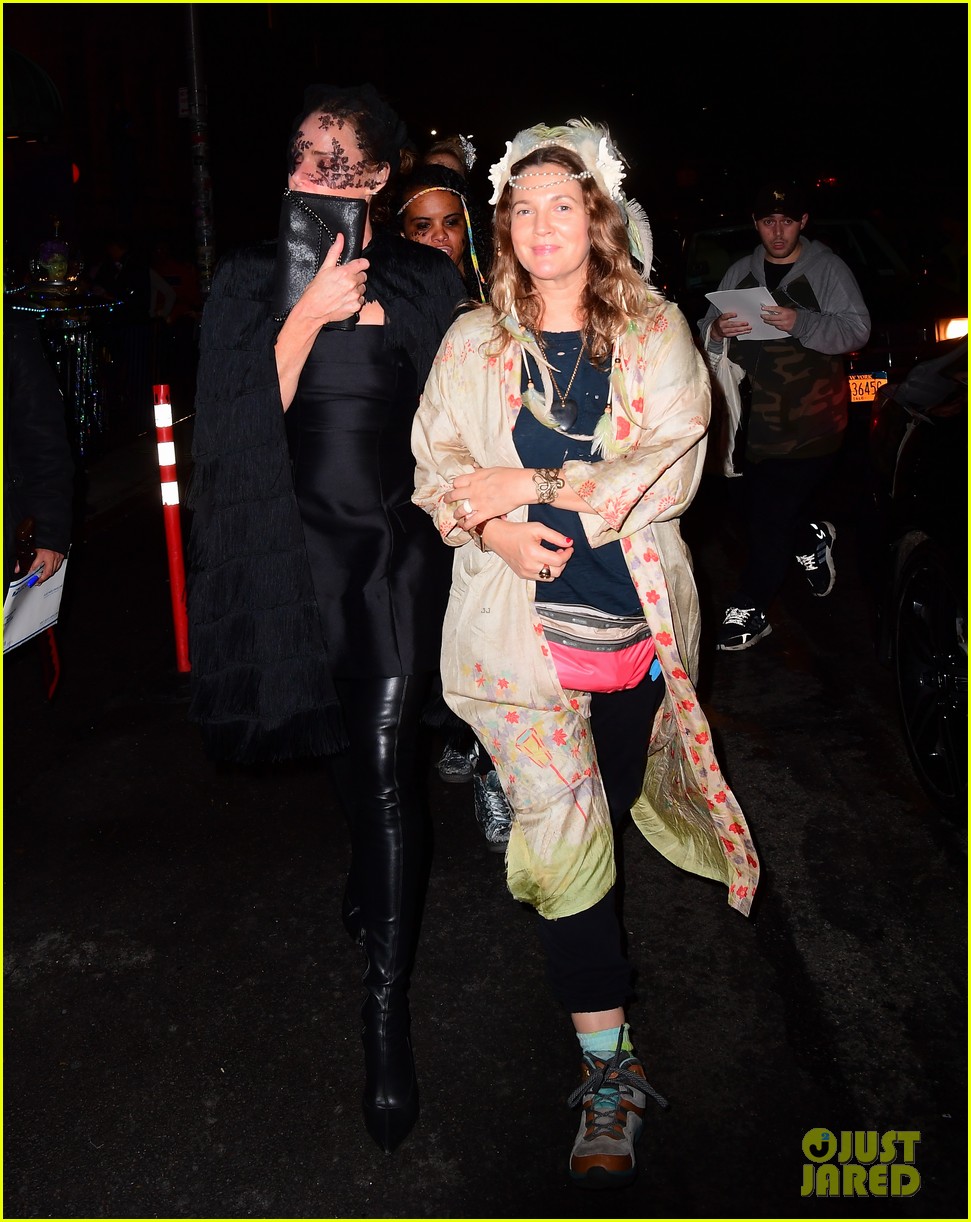 Drew Barrymore & Stella McCartney Hit the Town for Halloween!: Photo ...