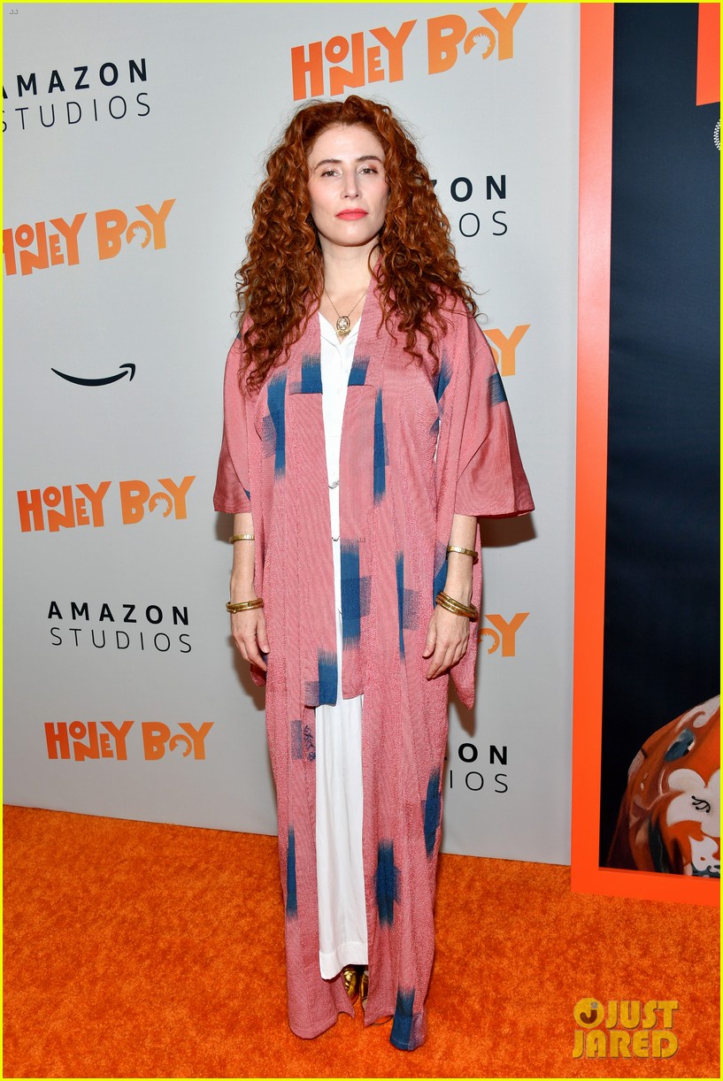 Shia LaBeouf Wears an Over-Sized Blue Suit at 'Honey Boy' Premiere with Noah Jupe: Photo 4382961 ...