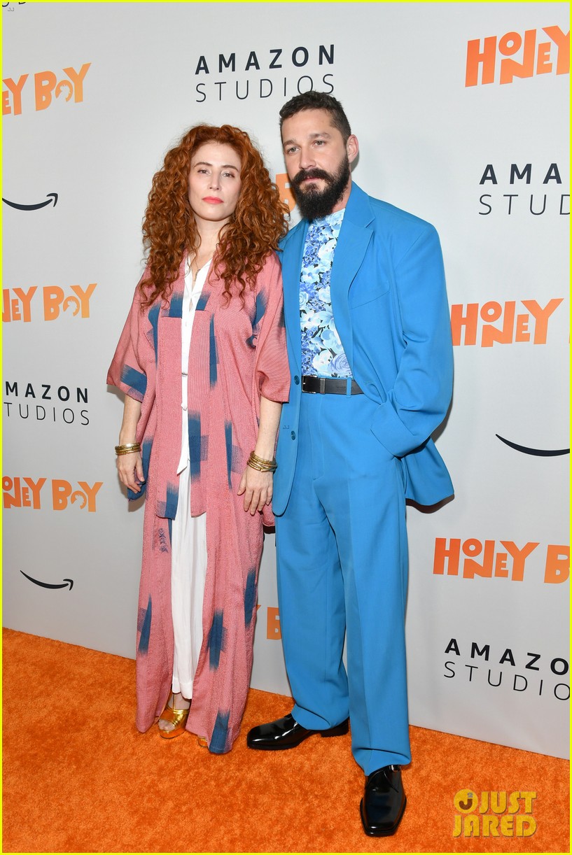 Shia LaBeouf Wears an Over-Sized Blue Suit at 'Honey Boy' Premiere with Noah Jupe: Photo 4382973 ...