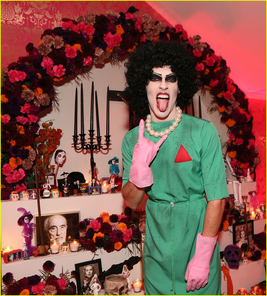 Olivia Munn & Boyfriend Tucker Roberts Attend Bea Akerlund & Miranda ...