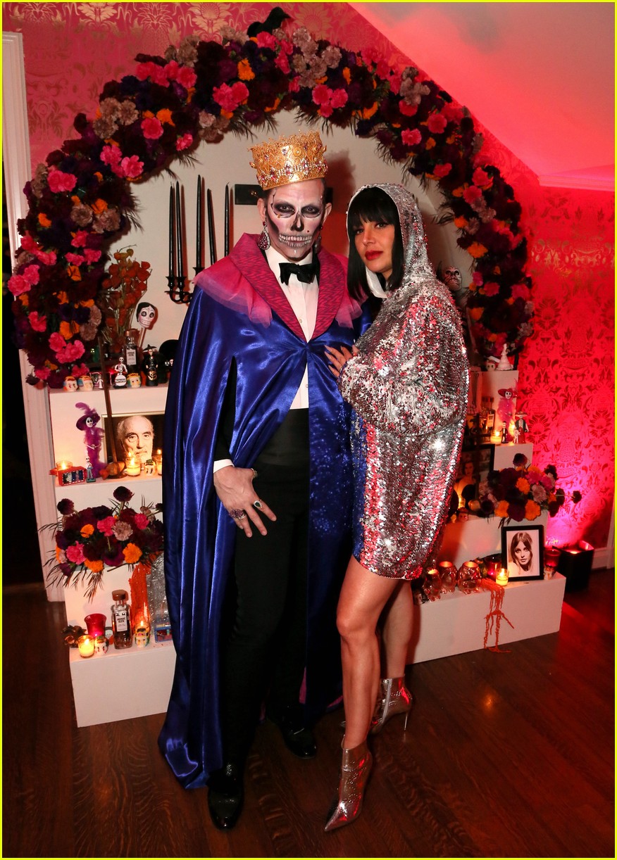 Olivia Munn & Boyfriend Tucker Roberts Attend Bea Akerlund & Miranda ...