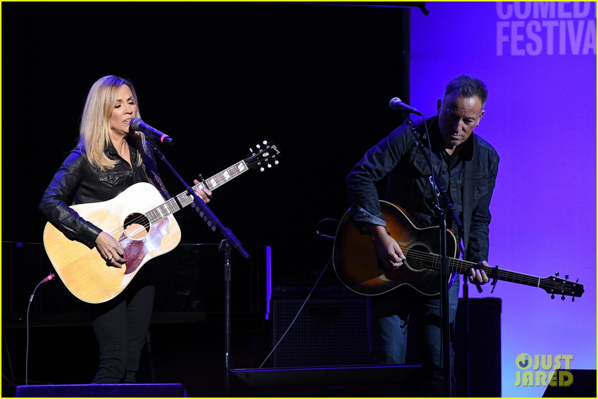 Bruce Springsteen & Sheryl Crow Duet for 'Stand Up for Heroes' Benefit ...