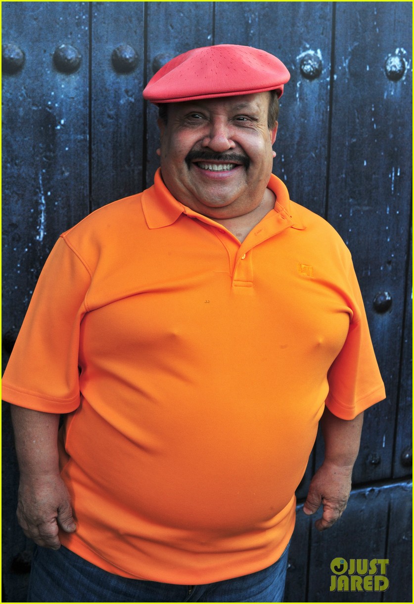 Chuy Bravo Dead - Chelsea Handler's 'Chelsea Lately' Sidekick Dies at ...