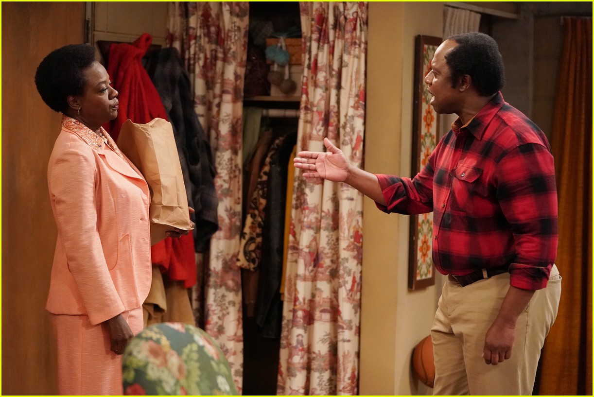 Watch Patti LaBelle & Anthony Anderson Sing the 'Good Times' Theme Song ...