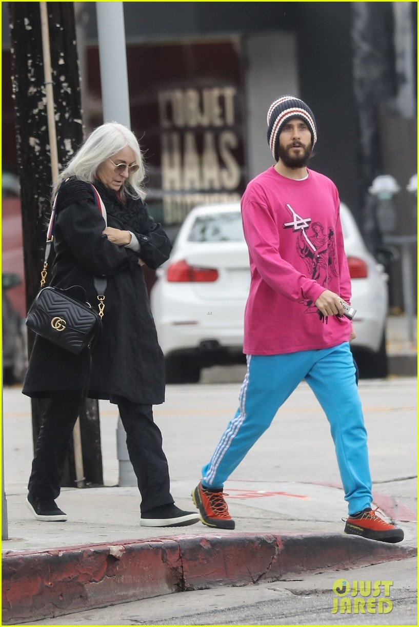 Jared Leto Enjoys Pre-Christmas Lunch with His Mom Constance!: Photo ...