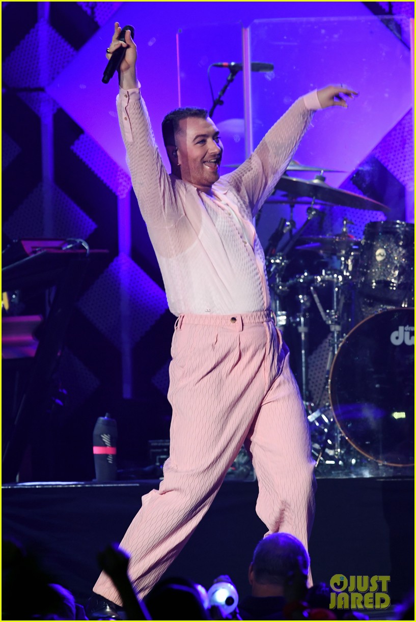 Lizzo & Sam Smith Get Festive at L.A.'s Jingle Ball Concert!: Photo ...
