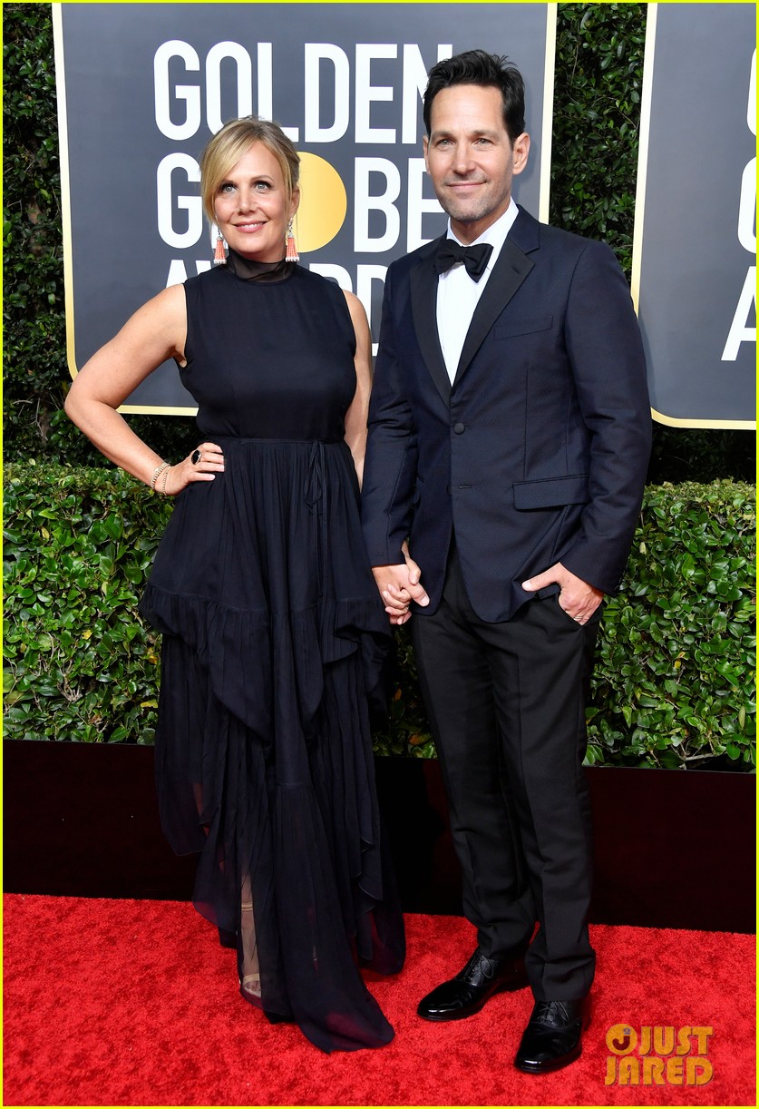 Christina Applegate, Paul Rudd, & Amy Poehler Enjoy Night Out at Golden ...
