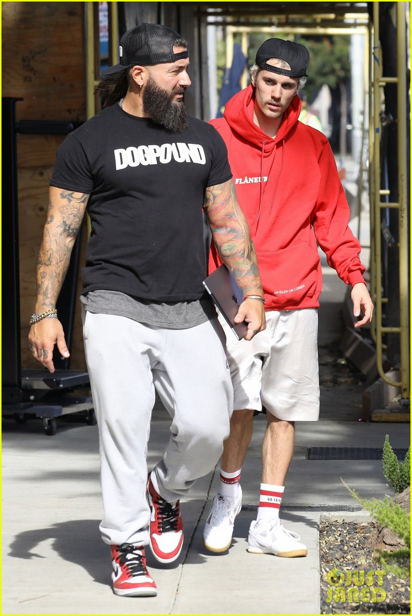 Shirtless Justin Bieber Shows Off His Muscles During Workout: Photo ...