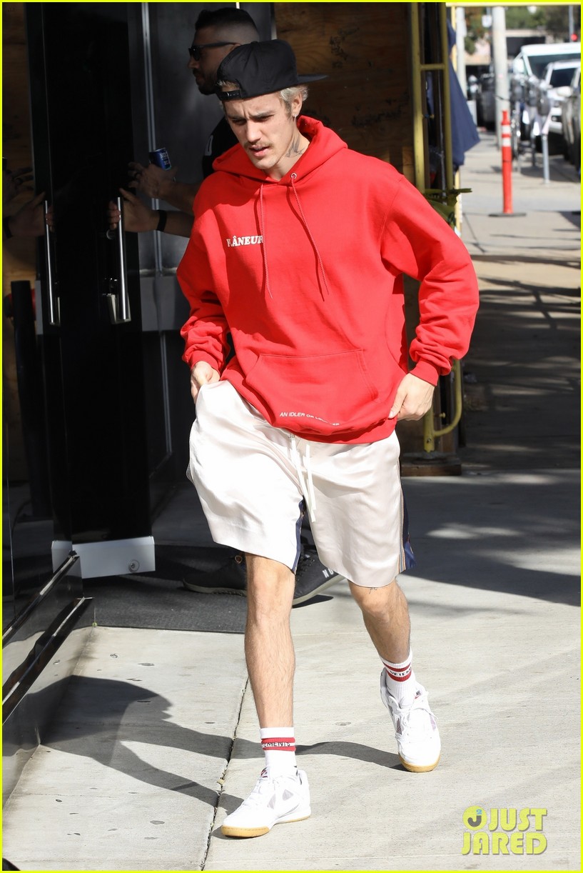 Shirtless Justin Bieber Shows Off His Muscles During Workout: Photo ...