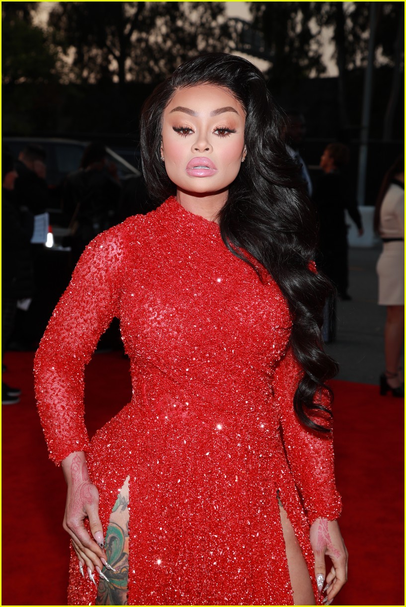 Blac Chyna Looks Radiant in Red on Grammys Red Carpet: Photo 4423627 | Photos | Just Jared ...