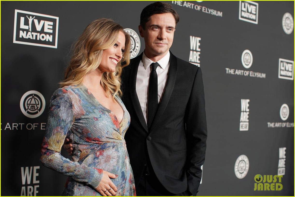 Topher Grace & Wife Ashley Announce They're Expecting Second Child ...