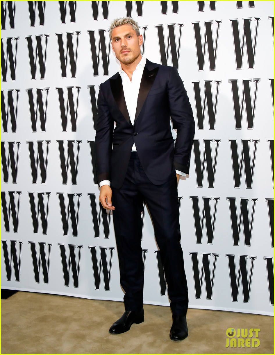 Charlie Hunnam, Cynthia Erivo, Awkwafina, & More Attend W Magazine's ...