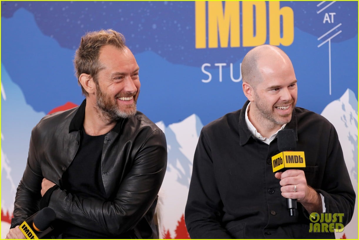 Jude Law Is Growing Out His Beard To Play Dumbledore Again for Third ...