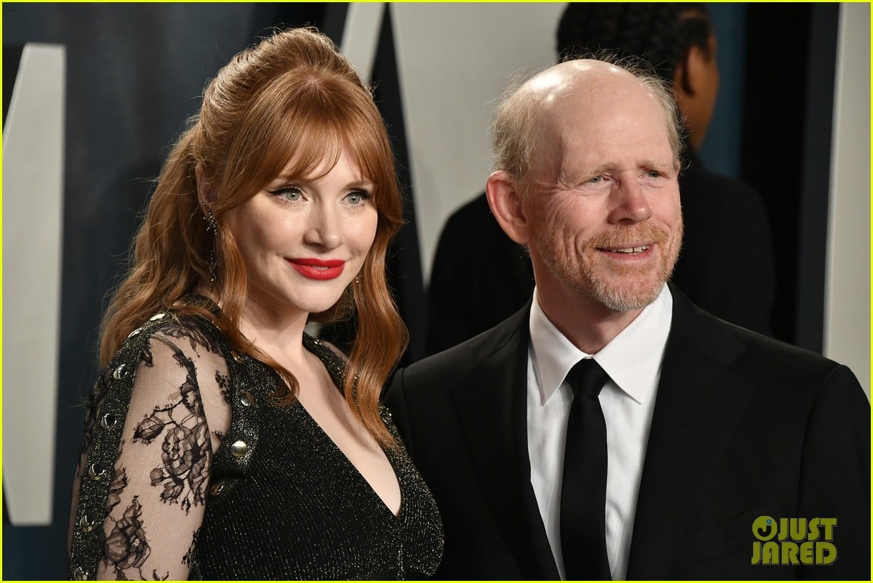 Bryce Dallas Howard Brings Dad Ron To Vanity Fair's Oscar Party 2020 ...