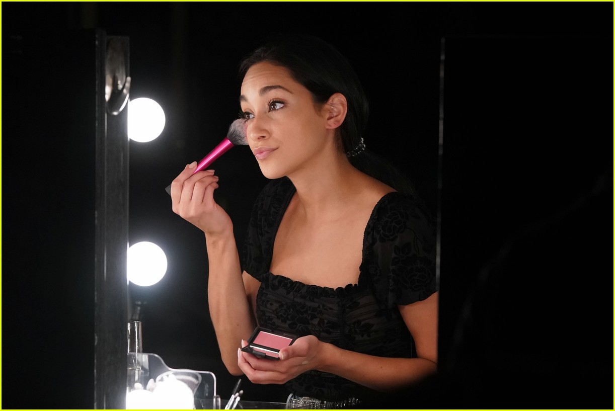 'Cosmopolitan' Pulls The Bachelor's Victoria F.'s Digital Cover Over ...