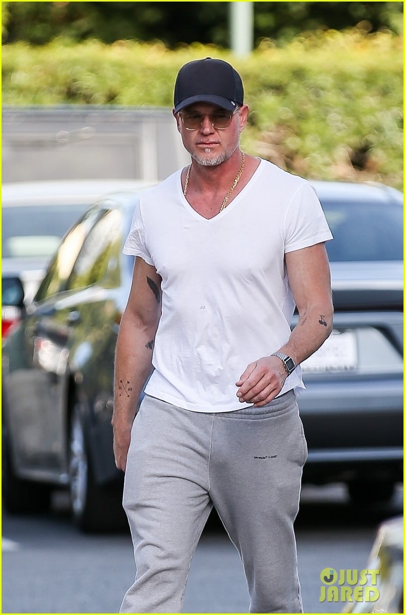 Eric Danes Puts His Muscles on Display While Running Errands: Photo ...