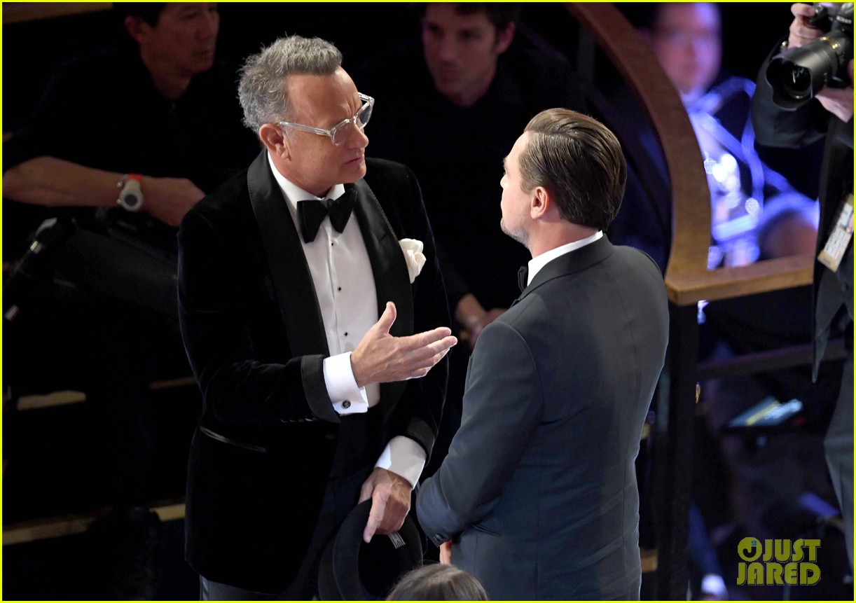 Tom Hanks Yells 'I Am Spartacus' To Honor Kirk Douglas at Oscars 2020: Photo 4434283 | Kirk ...