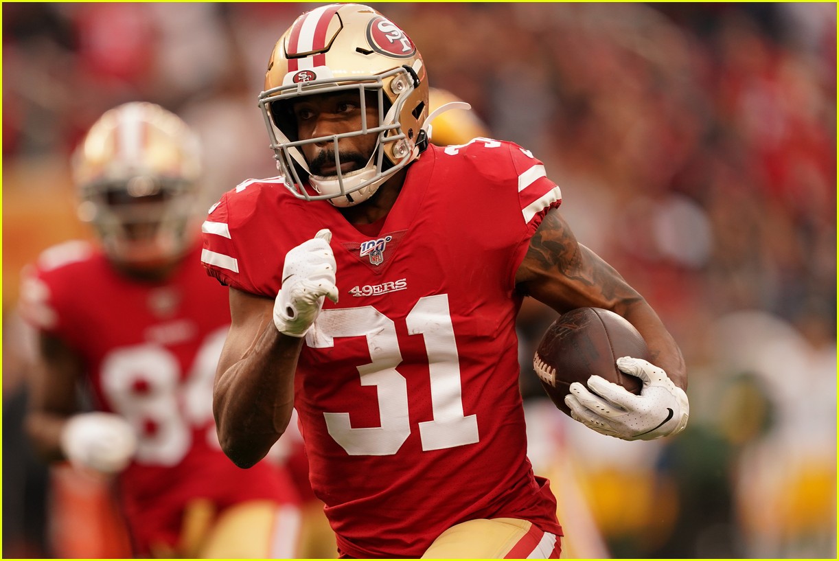 Who Is Raheem Mostert's Wife? Meet Devon Mostert: Photo 4428139 ...