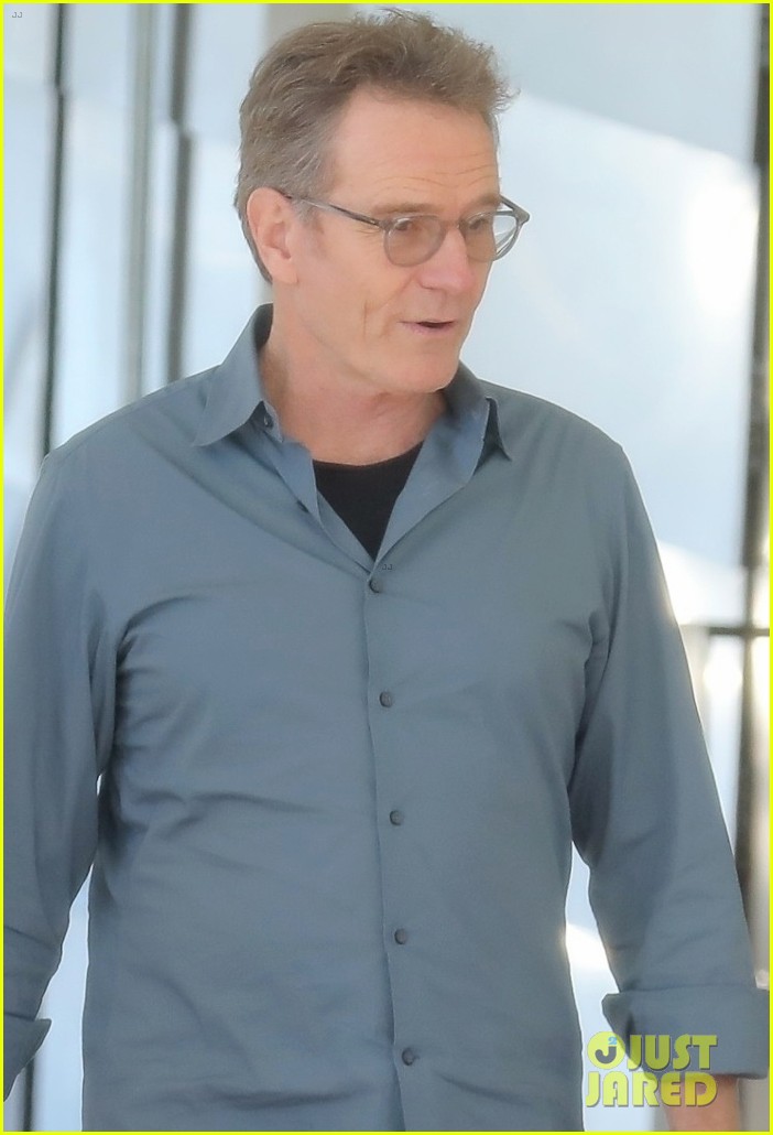 Jeremy Renner, Jamie Foxx, & More Attend Super Bowl 2020 in Miami ...