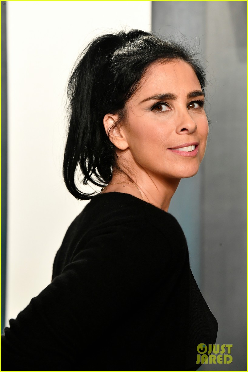 Sarah Silverman, Chelsea Handler & More Funny Ladies Step Out for ...