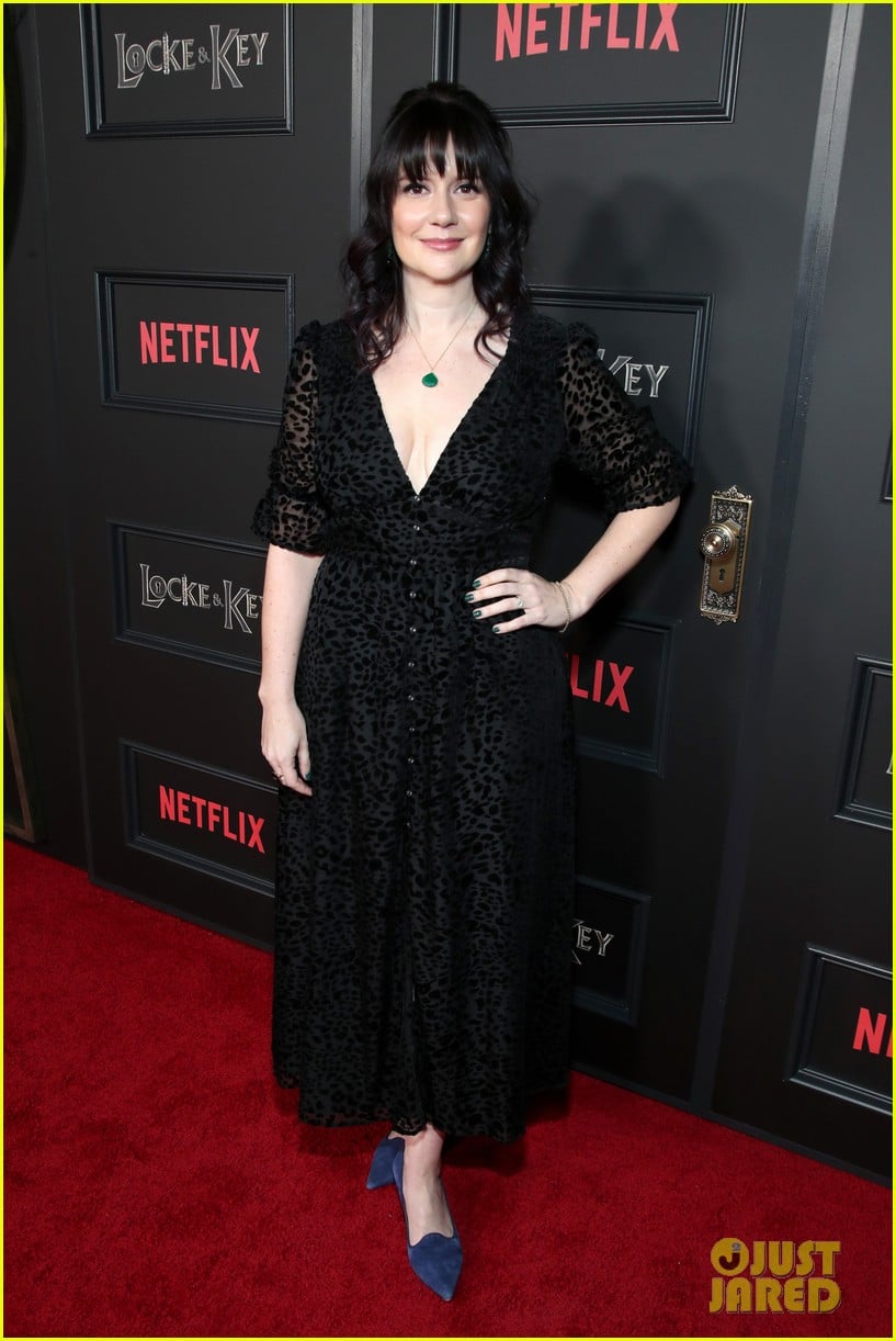 Netflix's 'Locke & Key' Cast Celebrate Their Series Premiere!: Photo ...